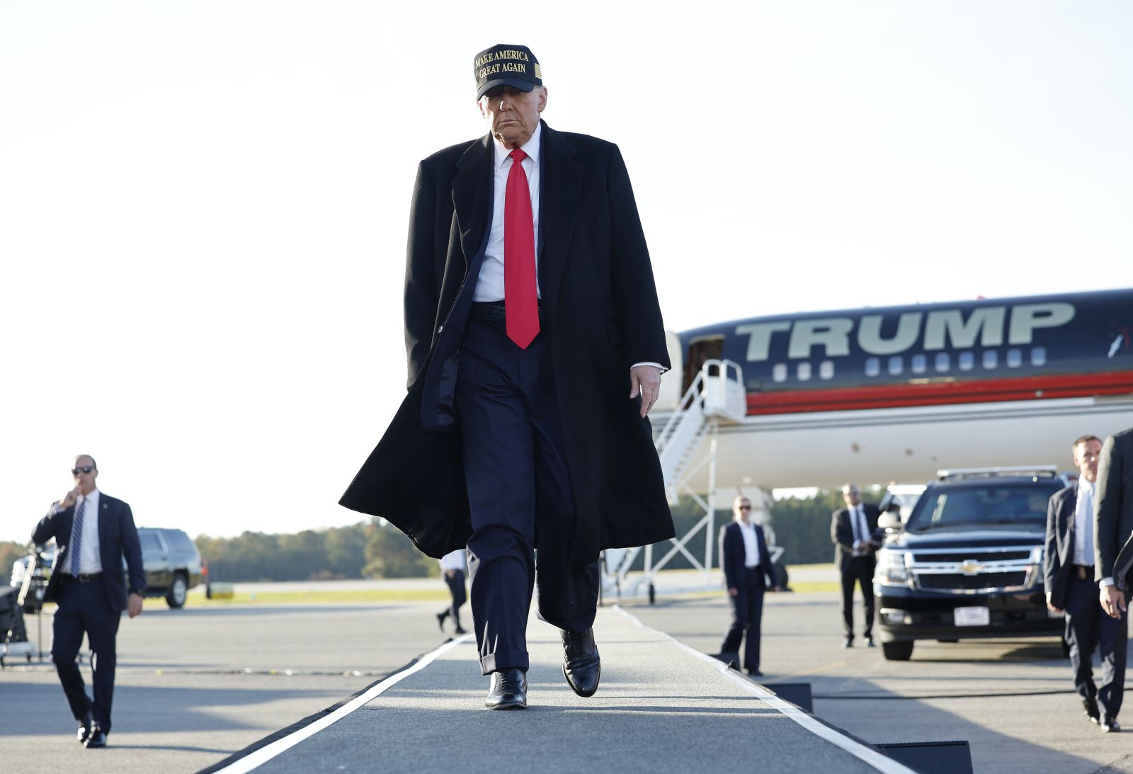 Donald Trump hamarosan csomagolhat – Ide térhet vissza az Egyesült ...